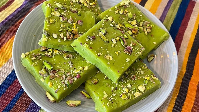 Pista चॉकलेट बर्फी रेसिपी | Pista Chocolate Barfi Recipe | Pista चॉकलेट ...