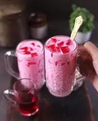 Milk Sharbat Recipe: गर्मियों में उठाएं दूध से बने स्पेशल शरबत का आनंद ...