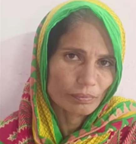 सोनम के बाद पूनम, 14 साल छोटे युवक के प्यार में हुई पागल, पति को लगाया ...