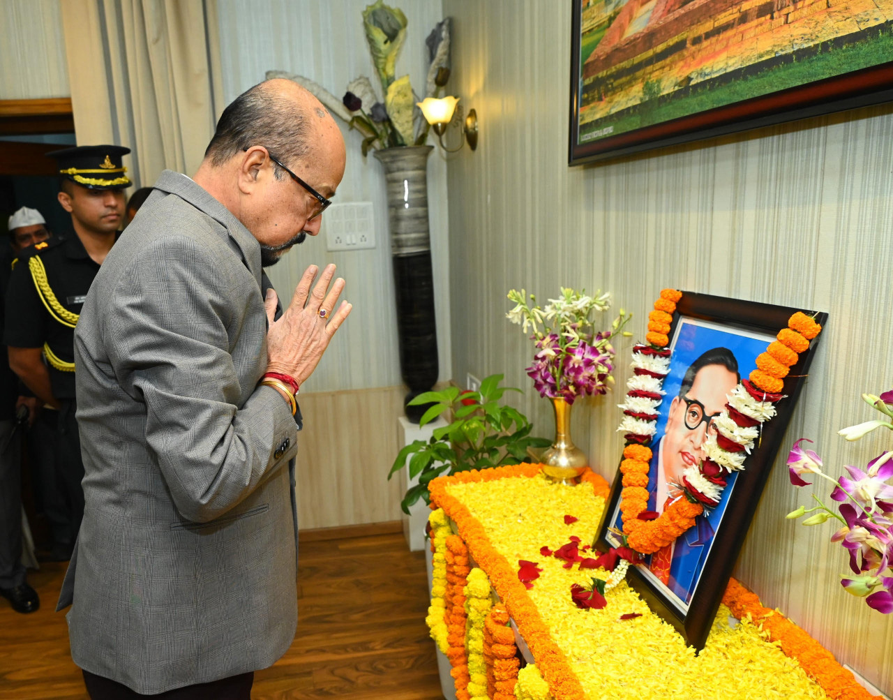 राज्यपाल डेका ने डॉ अंबेडकर की पुण्यतिथि पर किया नमन | Governor Deka ...